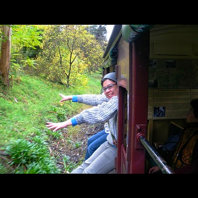 Howdy Mate! – EMOCHEE