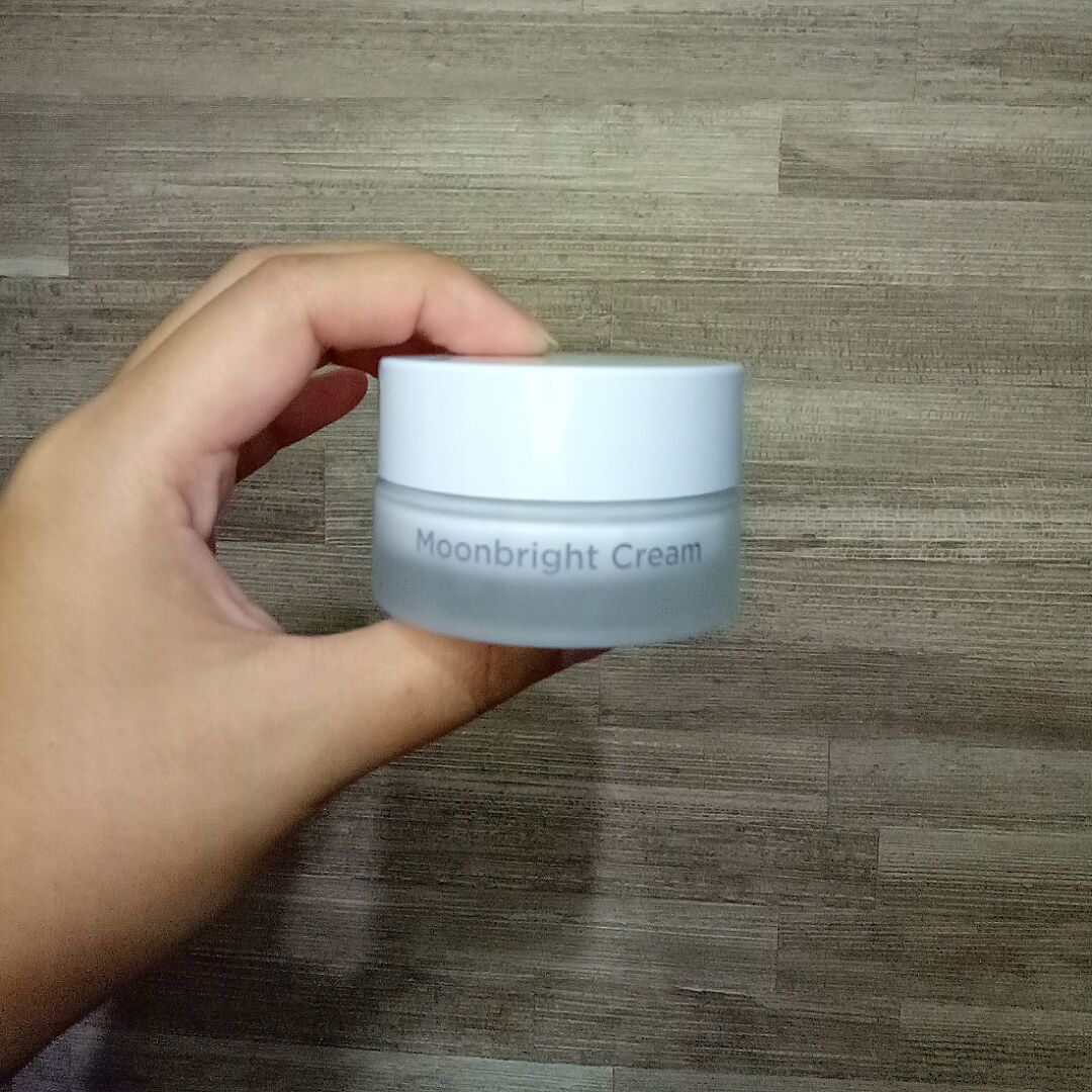 moonshot’s Moonbright Cream Review – feels like skincare